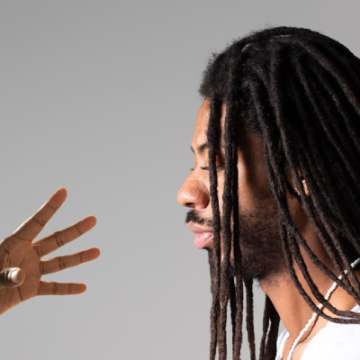 Caça Joia: Chinaina entrevista o rapper Thiago Elniño